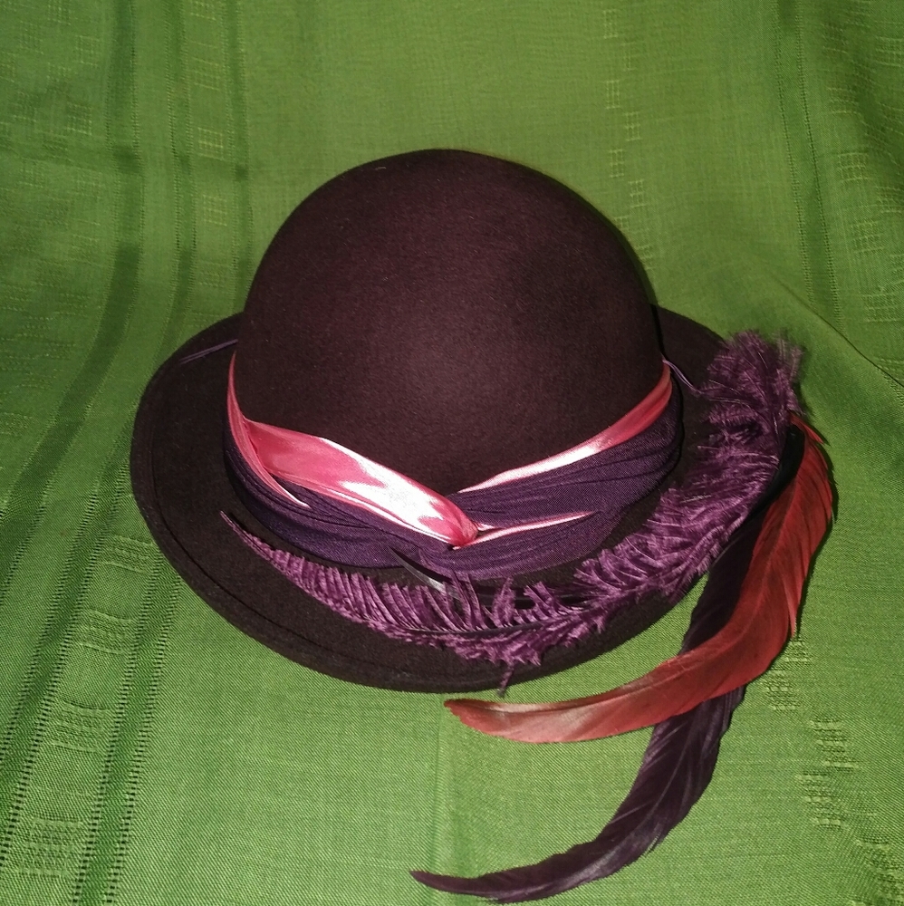 Vintage Doris Designed Doeskin Felt 100% Wool Hat, - Gem